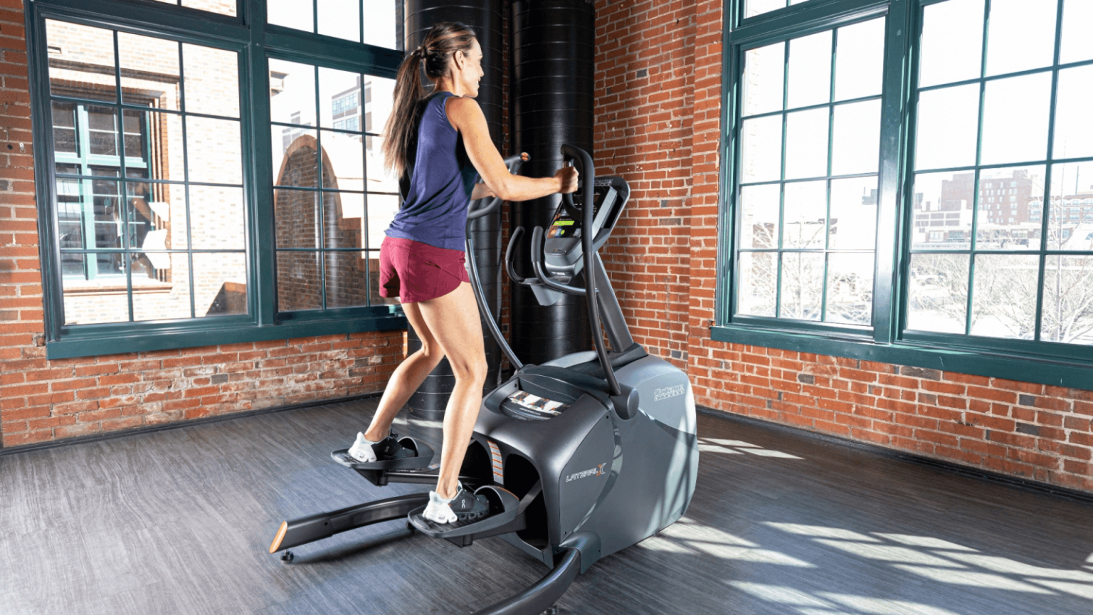 Commercial Lateral Ellipticals | Octane Fitness